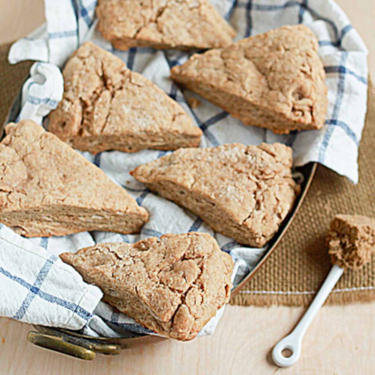 Cinnamon Brown Sugar Scones Recipe