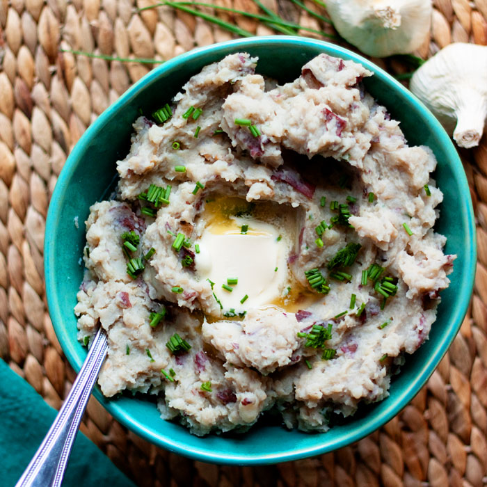 Vegan Slow Cooker Mashed Potatoes with Garlic & Chives
