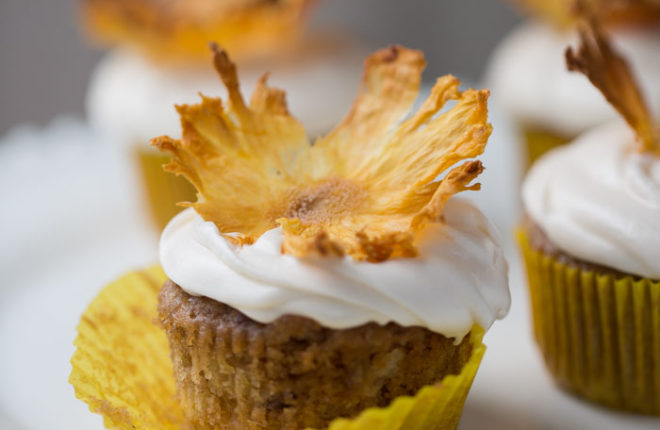 Hummingbird Cupcakes - Kitchen Treaty Recipes