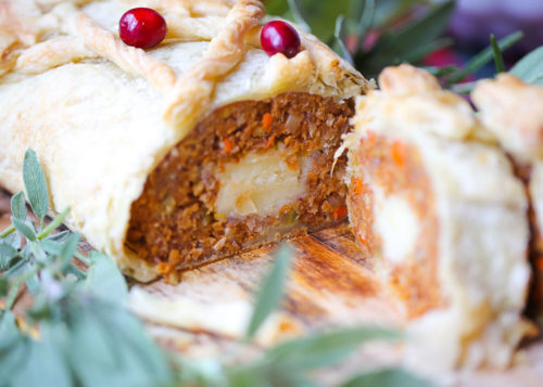 Vegetarian Wellington (with Chickpeas & Mashed Potato Core!)