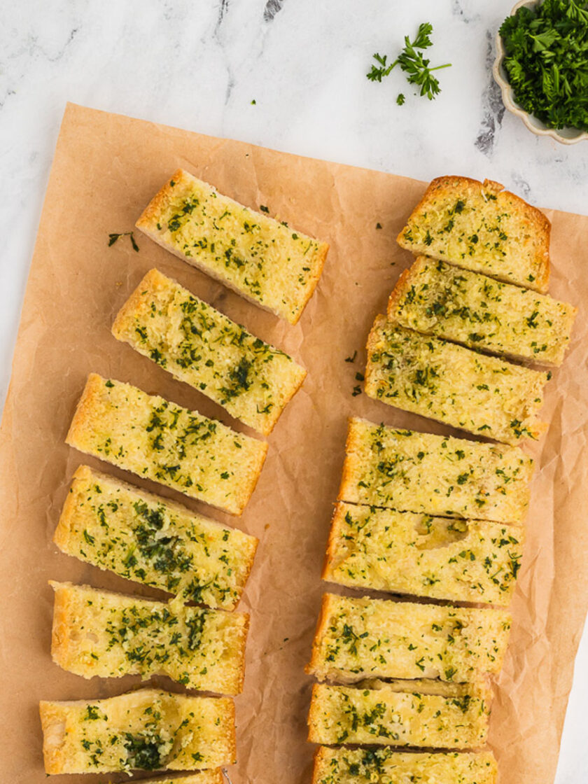 Easy Homemade Garlic Bread Recipe