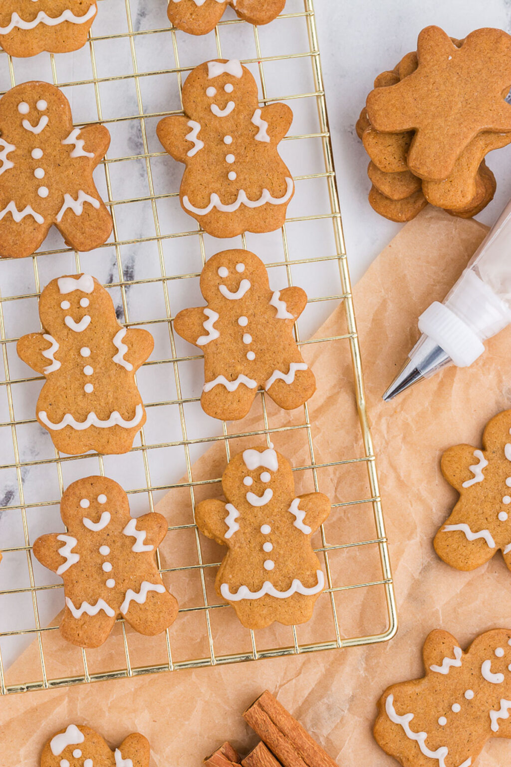 Mini Gingerbread Men (& Women!) Cookies