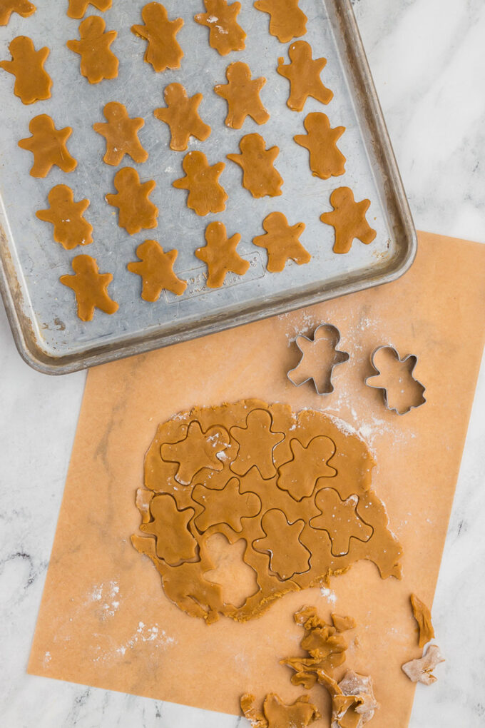 Mini Gingerbread Men (& Women!) Cookies