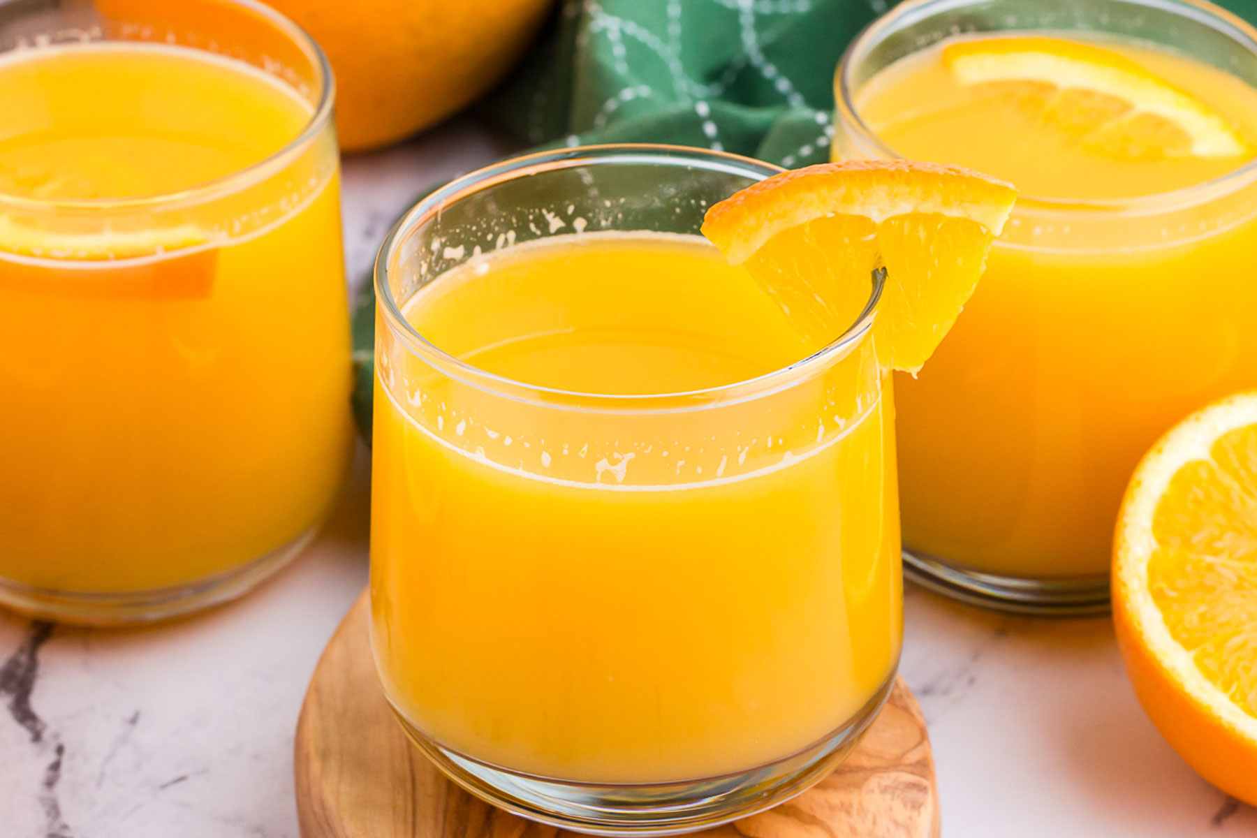 Fresh-Squeezed Orange Juice (+ the Best Oranges for Juicing)