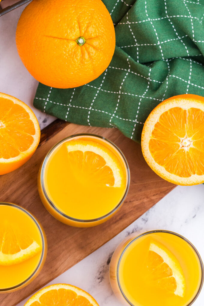 Fresh-Squeezed Orange Juice (+ the Best Oranges for Juicing)